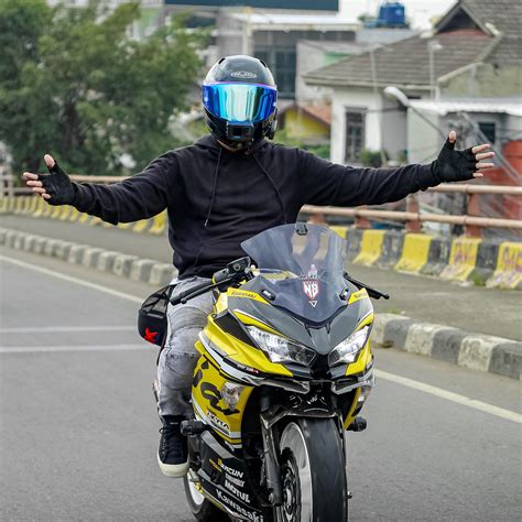 Ini Dia Detail Kawasaki Ninja Rr Viral Modif 800jt Kawasaki Ninja Rr