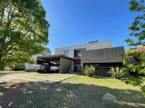 Venta Casa 5 Años 4 Dormitorios 390m2 2 Cocheras Estancia Q2 Sobre