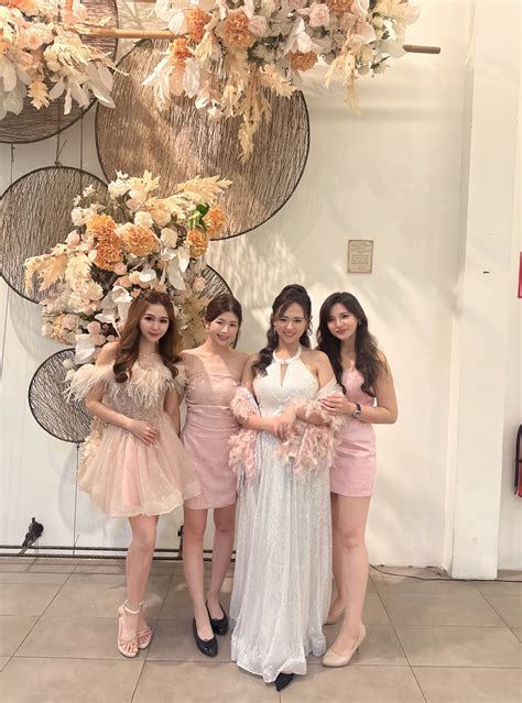 Tian Tian Sim Tian Tian Sim Added A New Photo