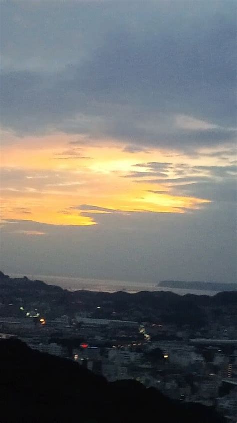 今日の夕暮れ 雑記ブログです