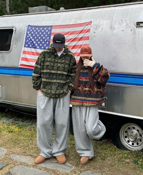 엄라이브 국내고퀄🔥[왕도톰 세트가능] 남녀공용 양털 뽀글이 에스닉 후드 집업 겨울 아우터 덤블 아노락 맨투맨 오버핏 빅사이즈 아방 퍼 후리스 커플룩 시밀러룩 캠핑룩 데이트 겨울