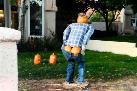 10 Awesome Halloween Pumpkin Faces To Carve