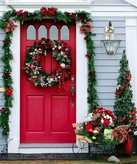 Les meilleures idées de décoration de porte pour Noël Отделка