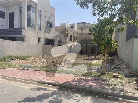 10 Marla Residential Plot For Sale At 125 Lakh In Overseas Ext Block