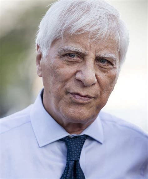 چهره ها و افراد مشهور متولد 5 دی ستاره