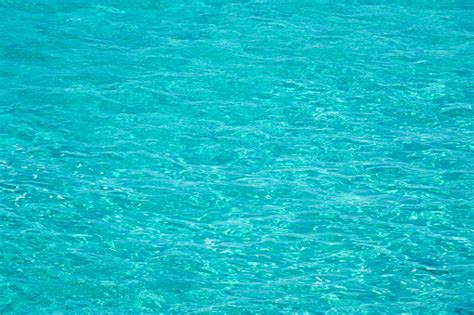 地中海の透き通った青いターコイズブルーの海の背景 カラー画像のストックフォトや画像を多数ご用意 カラー画像 ターコイズブルー 人物
