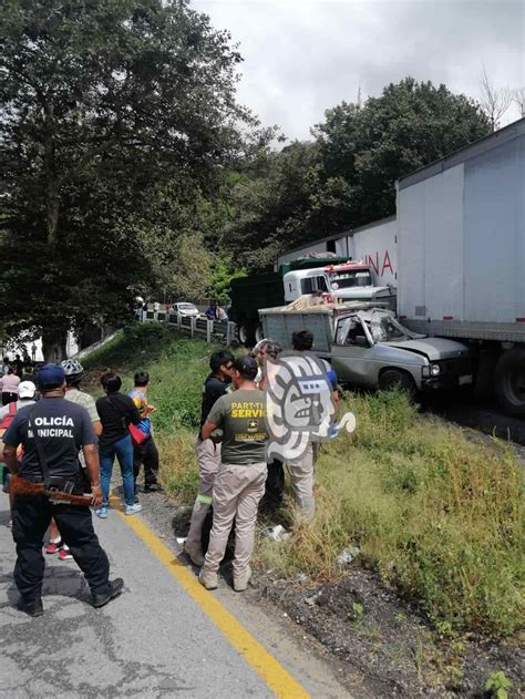 Rapiña Tras Accidente En La Autopista Puebla Orizaba Deja Caos Vial