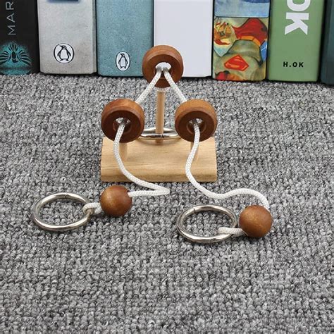 Teaser Puzzle Classic Wooden Threading Rope Loop Puzzle Luban Lock