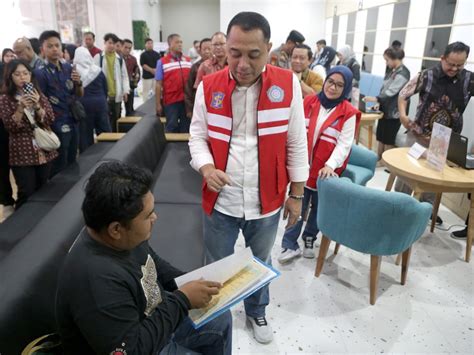 Sentra Pelayanan Publik Pakal Resmi Dibuka Wali Kota Eri PT Klik
