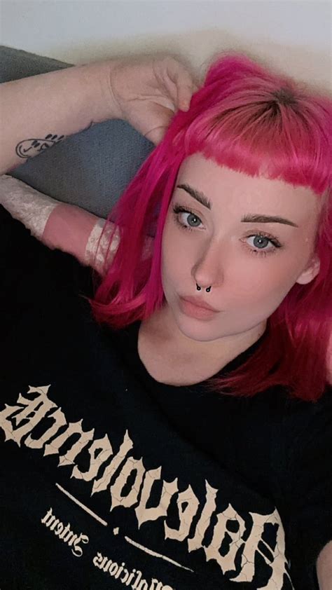 ♡︎ Goddess Chloe ♡︎ On Twitter Available For Kik Phone And Skype