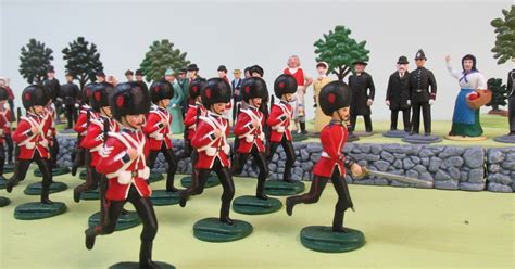 I Like The Things I Like Home Cast Coldstream Guards 54mm Pewter
