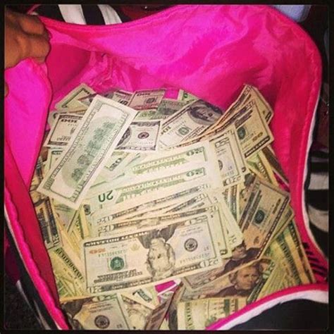 Strippers Showing Off Their Money 58 Pics