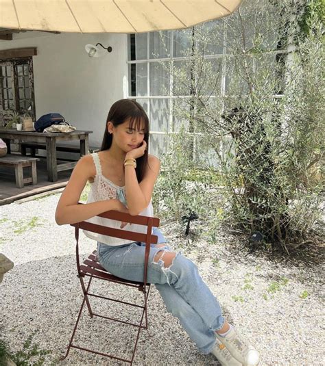 ญาญ่า ณเดชน์” ปาโมเมนต์หวานไม่พักเบรกฉลองครบรอบรัก 11 ปี