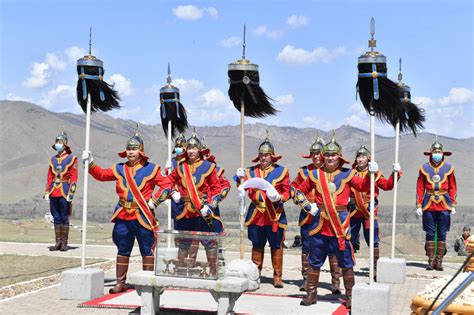 ФОТО Бүх цэргийн Их хар сүлдийг цэнгүүлэх тайлгын ёслол боллоо