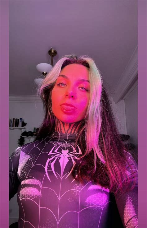 Sheeya 🔥 R Sexypolishyoutuber