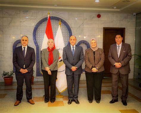 وزيرا البيئة والطيران المدني يوقعان بروتوكول تعاون لدعم العمل البيئي صور