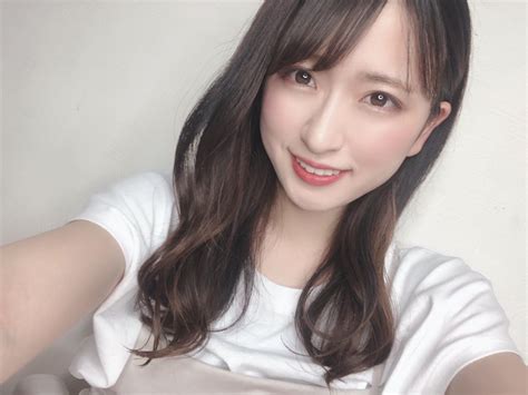 にこ（平成フラミンゴ）は結婚しておらず旦那（夫）はいない！元カレは13人ととても多く結婚する可能性があった！？ みんな好き
