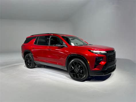 Chevy Traverse Row Suv Gets A Huge Makeover A Girls Guide To Cars