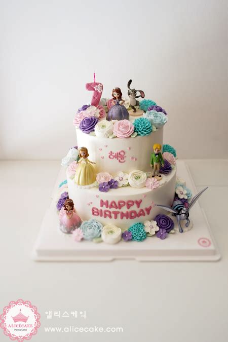소피아공주 피규어 케이크 2단 공주케익 생일파티 케이크 키즈케익 안양 평촌 범계 과천 의왕 산본 동편마을