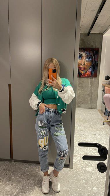 Tw Pornstars 𝐂𝐇𝐋𝐎𝐄 𝐑𝐈 👠 Louboutins Nylons Boots Pictures And