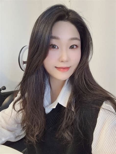 나 오늘 생일이야 다들 생일 축하해줄래🤍 생일 기념으로 스하리 부탁해🌸
