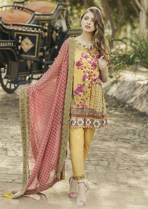 Alkaram 3 Piece Exclusive Summer Lawn Designs 5
