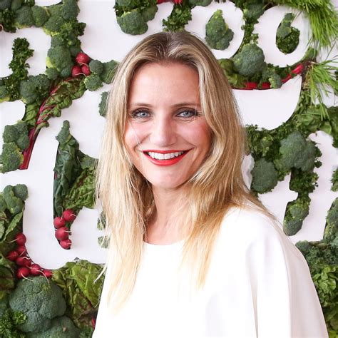 Flawless Cameron Diaz Flaunts Her Ageless Figure In A Sequin