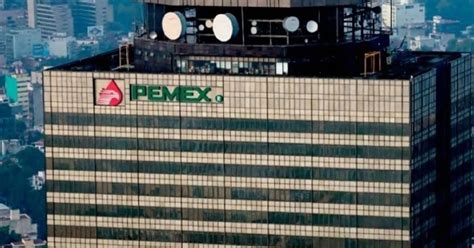 Pemex vuelve a caer y reporta una pérdida neta de mil millones de pesos en
