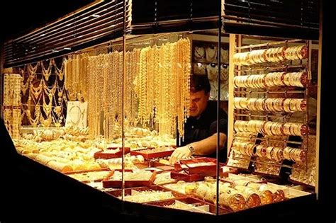نرخ طلای ۱۸ عیار در بازار امروز مشهد ۱۲ خرداد ۱۴۰۳ شهرآرانیوز