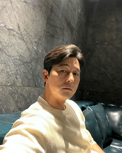 정우성 이젠 간절함 탑재한 셀카 무대인사 앞두고 전한 잘생김