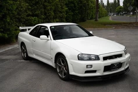 これまたヤバいの出てきたな超希少な日産スカイラインGT R R34 Mスペックニュルが競売に登場僅か75台中75台目のパールホワイト Creative Trend