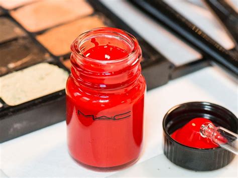The Back To Mac Recycling Program Rewards Customers With Free Lipstick
