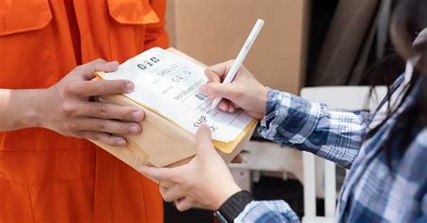 Begini Cara Lacak Paket Pos Dengan Nama Tanpa Ribet