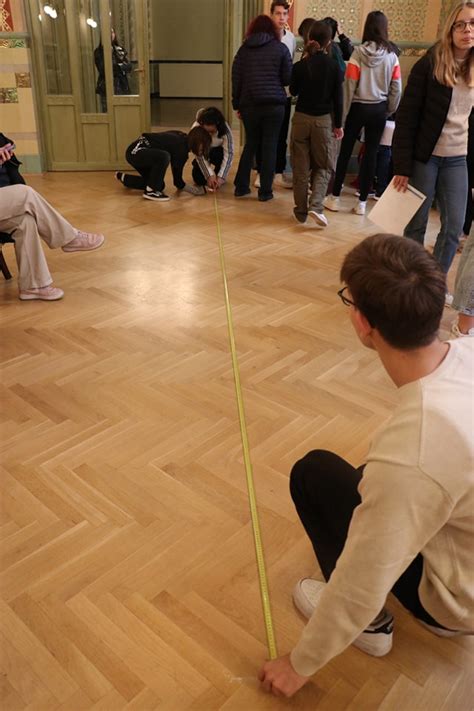 Трећи дан пројекта Еразмус 26 10 2022 📐📏🔢 Дан смо започели мерењем