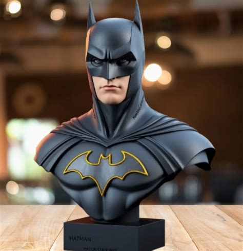 Iconic Batman Bust Free High Quality Models
