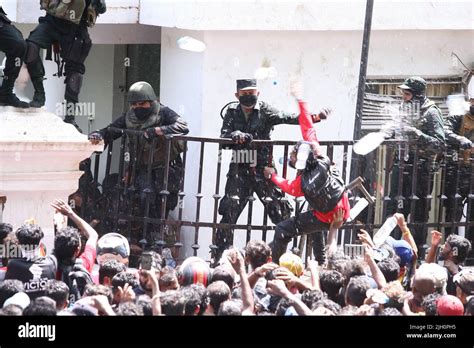 Thousands Of Anti Government Protesters Stormed Into Sri Lankas Prime