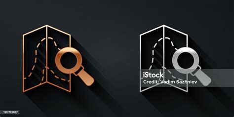 검은색 배경에 격리된 골드 및 실버 검색 위치 아이콘입니다 포인터 기호가 있는 유리 를 돋보이게 합니다 긴 그림자 스타일 벡터 0명에 대한 스톡 벡터 아트 및 기타 이미지