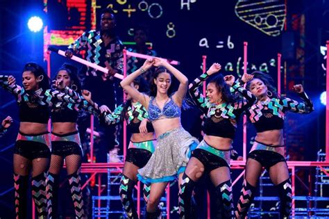 Bollywood Stars Salman Khan And Varun Dhawan To Headline Iifa Awards