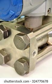 1 Hundred Differential Pressure Transmitter Royalty Free Images Stock Photos Pictures