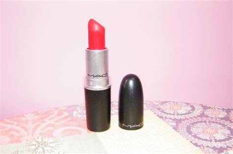 Review Macs ‘russian Red Lipstick