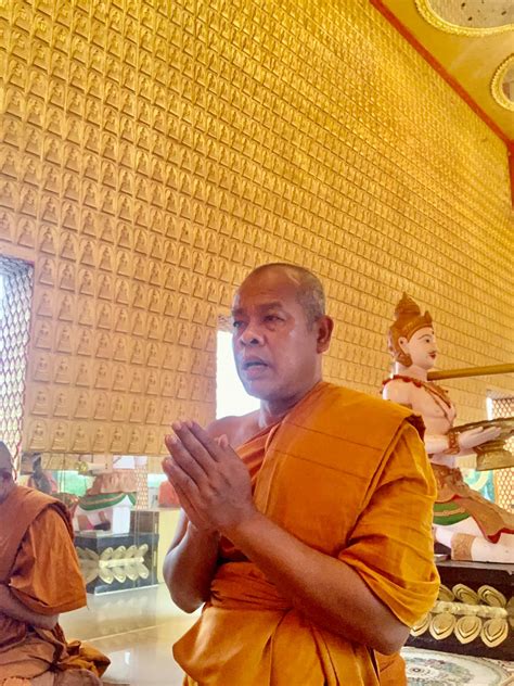 🙏 ทำวัตรสวดมนต์ วัดป่าหลักร้อย อ โนนไทย จ นครราชสีมา