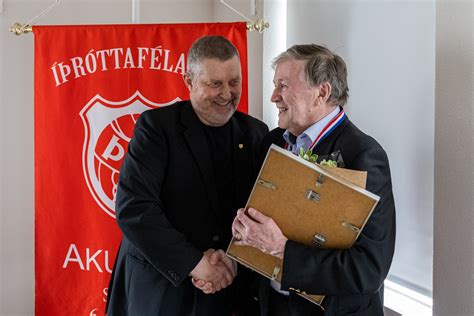 Þröstur Guðjónsson Gerður Að Heiðursfélaga Þór