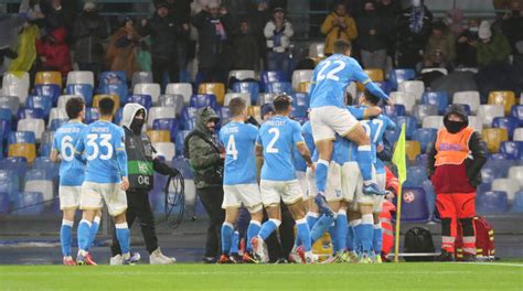 Europa League Napoli Leicester 3 2 Partenopei Ai Play Off Notizie
