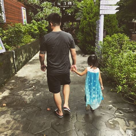 少杰 Shaojie Z Instagram Photos And Videos