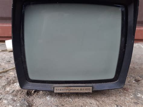 Telewizor turystyczny przenośny z prl Białystok Dojlidy Górne OLX pl