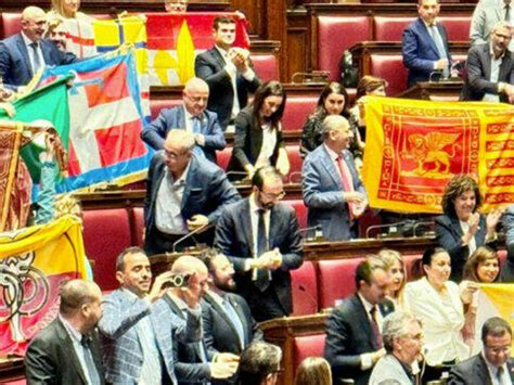 Omicidio Di Verde Gelsomina In Manette Due Esponenti Del Clan Amato