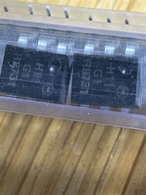 A Lot Of TWO 2 MOTOROLA H11G1 Opto Isolator With SCR Output In A PDIP6 EBay