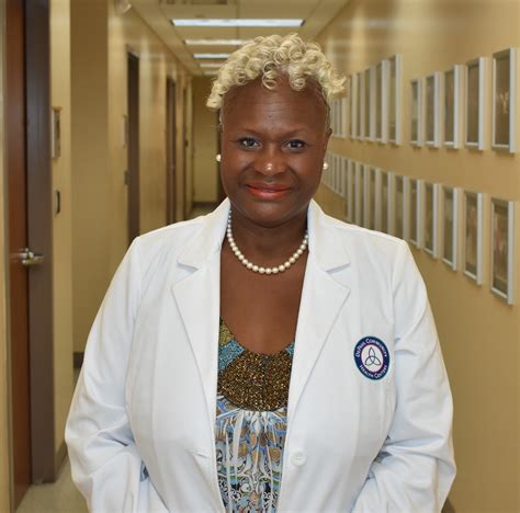 News Dchc Welcomes Podiatrist Dr Michelle Donaldson Bailey Depaul Community Health Centers