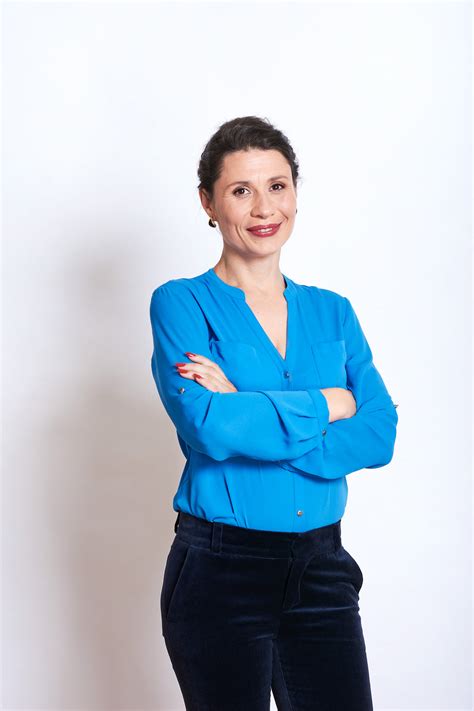 Елисавета Белобрадова Казвам се Елисавета Белобрадова и имам честта да съм кандидат за народен