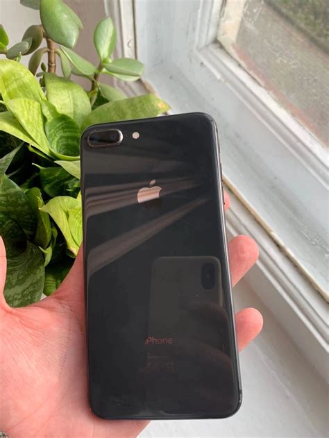 iPhone 8 Plus 64GB